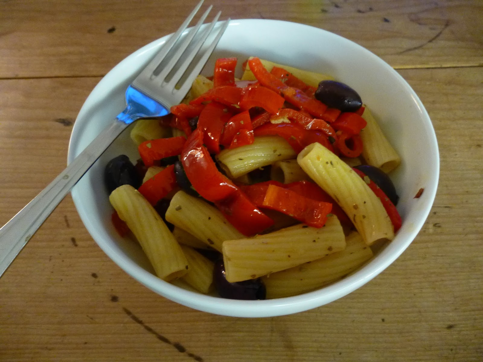 The Hungry Seagull: Recipe Time - Romano Pepper, Olive and Garlic Pasta