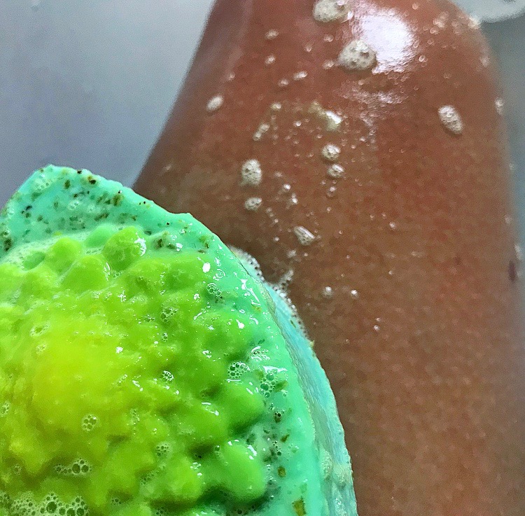 All Things Lush UK: Aster La Vista Soap