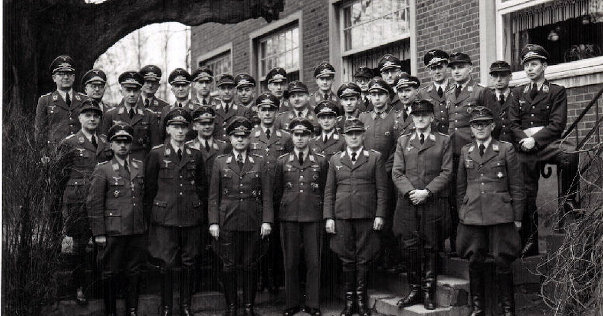 Men of Wehrmacht: Staff of Luftgau-Kommando VI Münster in 1944
