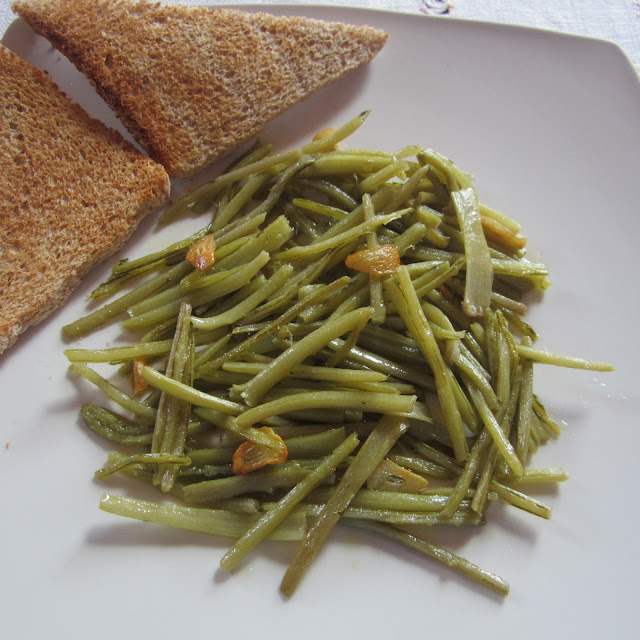 LAS RECETAS DE LA NENA: CARDILLOS AL AJILLO.