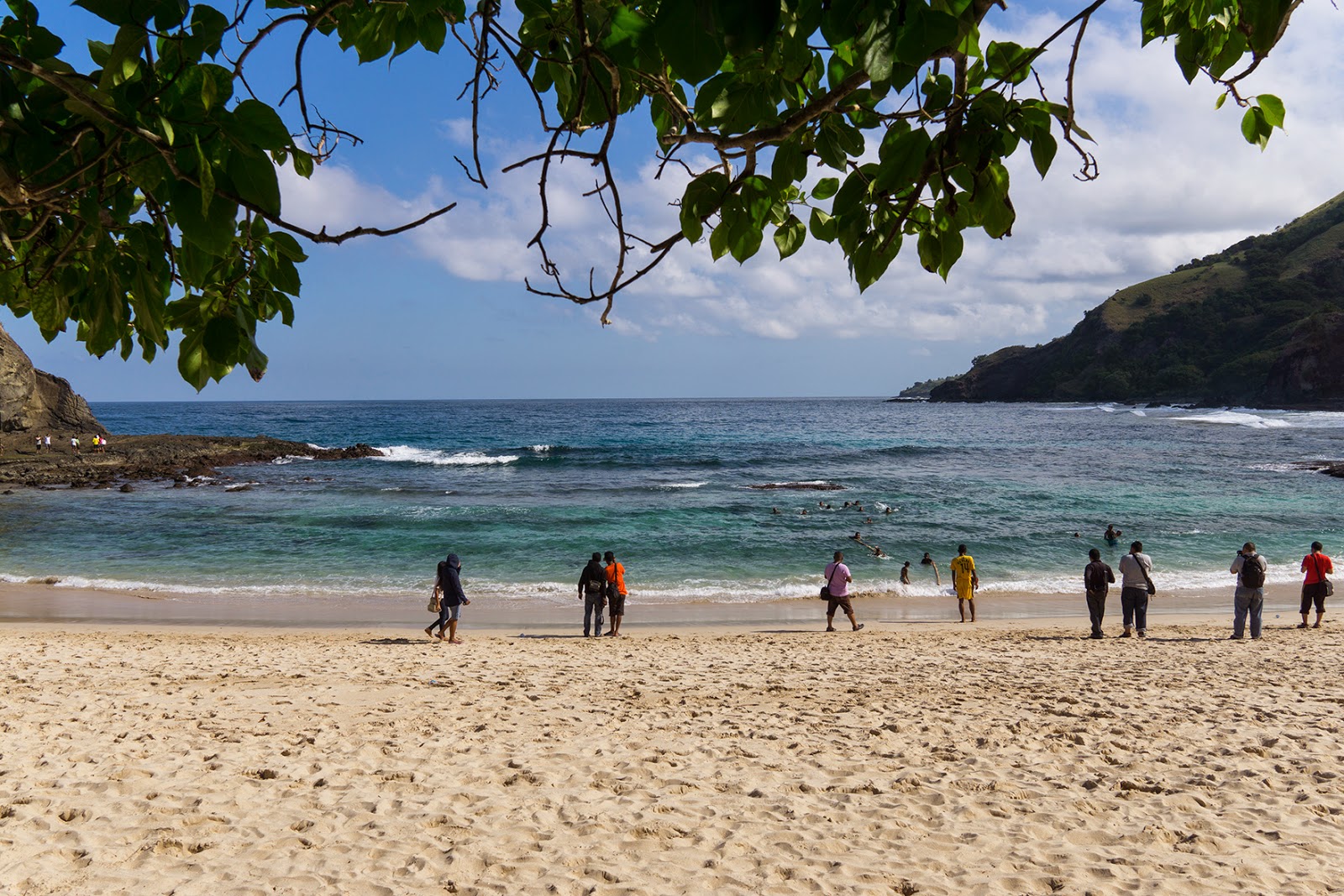 Pantai Koka : Keindahan Dalam Balutan Magis
