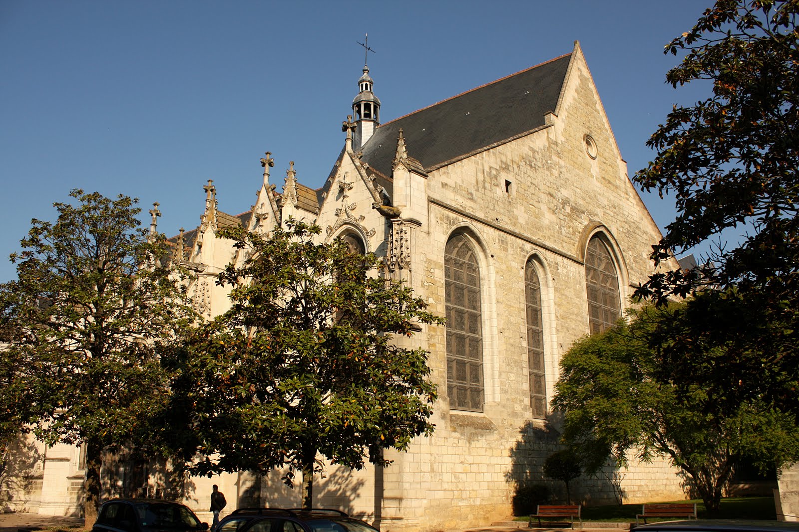 Borderlands: Tours : Notre-Dame la Riche (présentation)