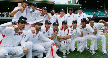 World Of Cricket: The ashes england vs australia - glorious moments ...