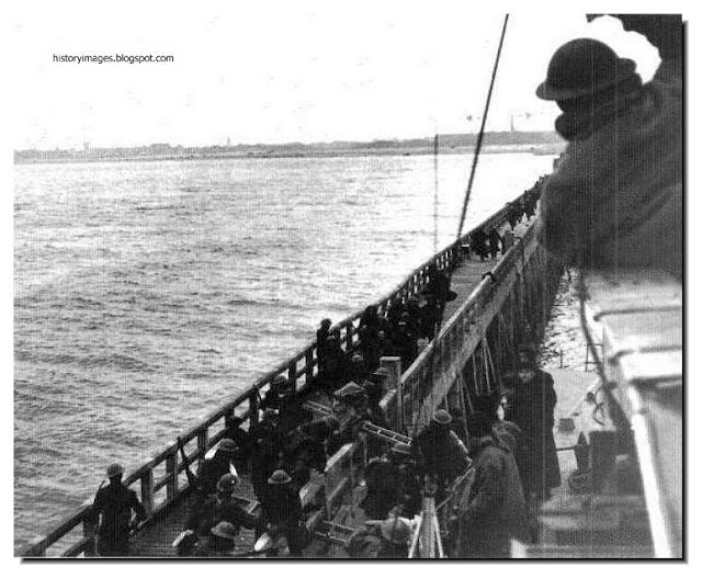 HISTORY IN IMAGES: Pictures Of War, History , WW2: The British Retreat ...