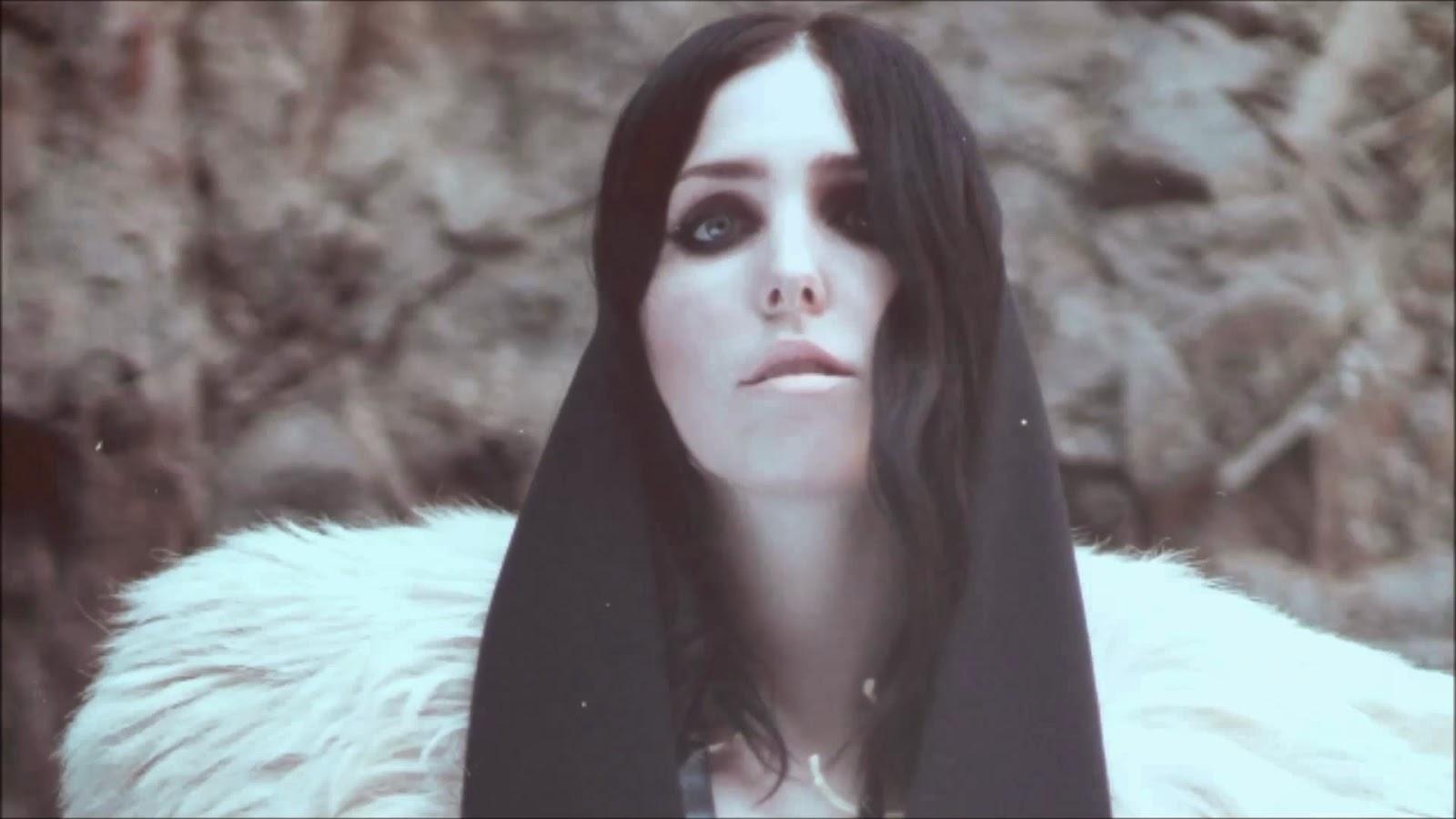 Douche Froide: DF n°209, Interview with CHELSEA WOLFE and Live Session ...