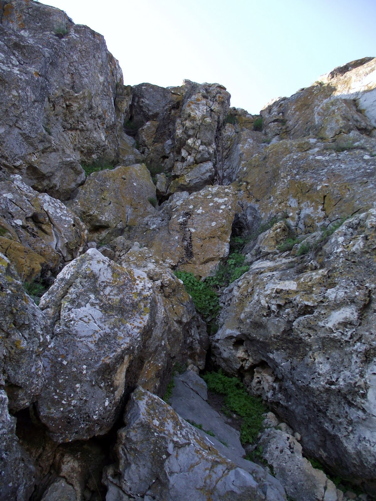 Country inside: Grota Zmeului de la Enisala ~18 Aprilie 2011~ (postată ...