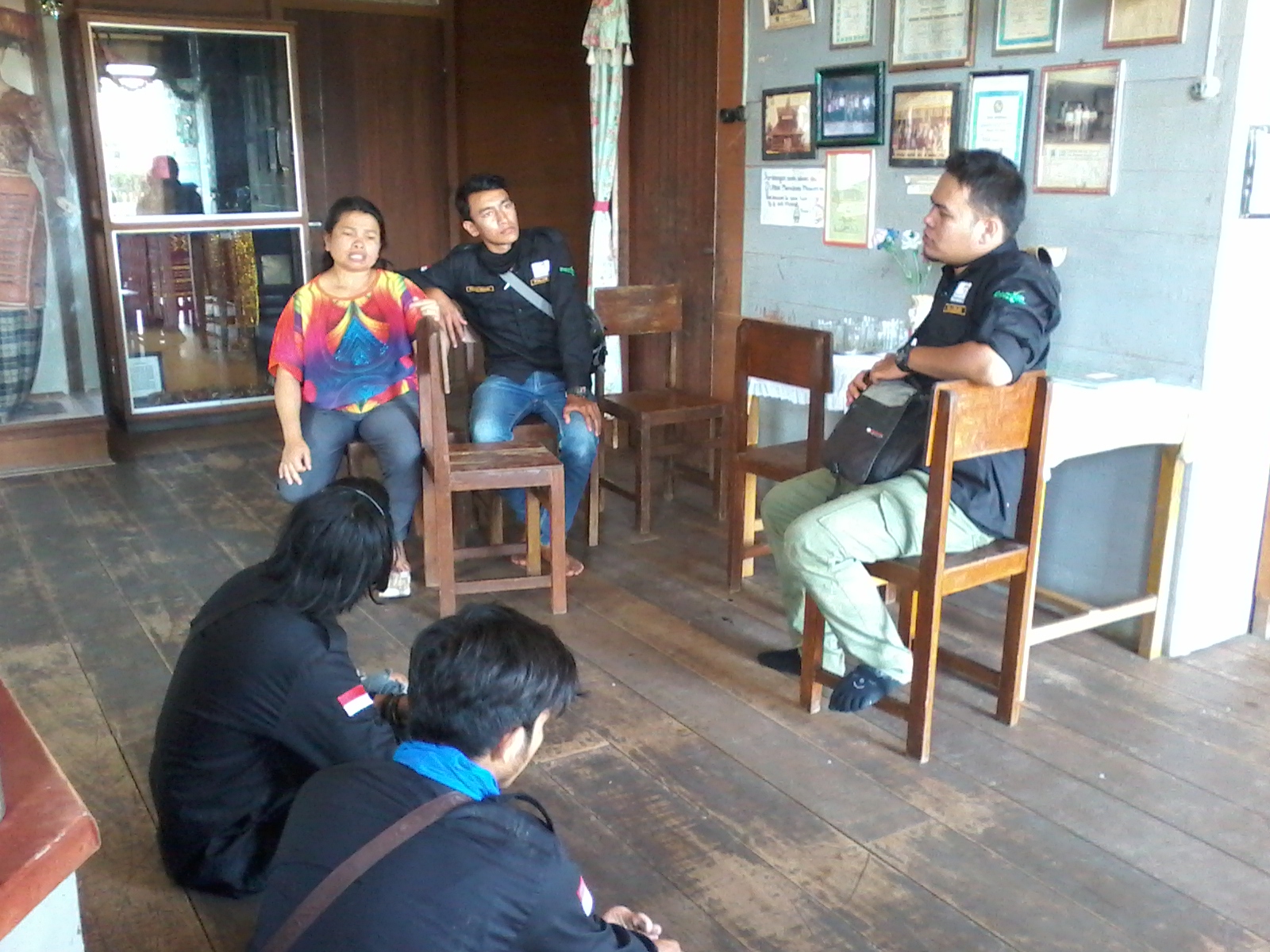 BELAJAR BUDAYA DI DESA LINGGA - Pandan Adventure