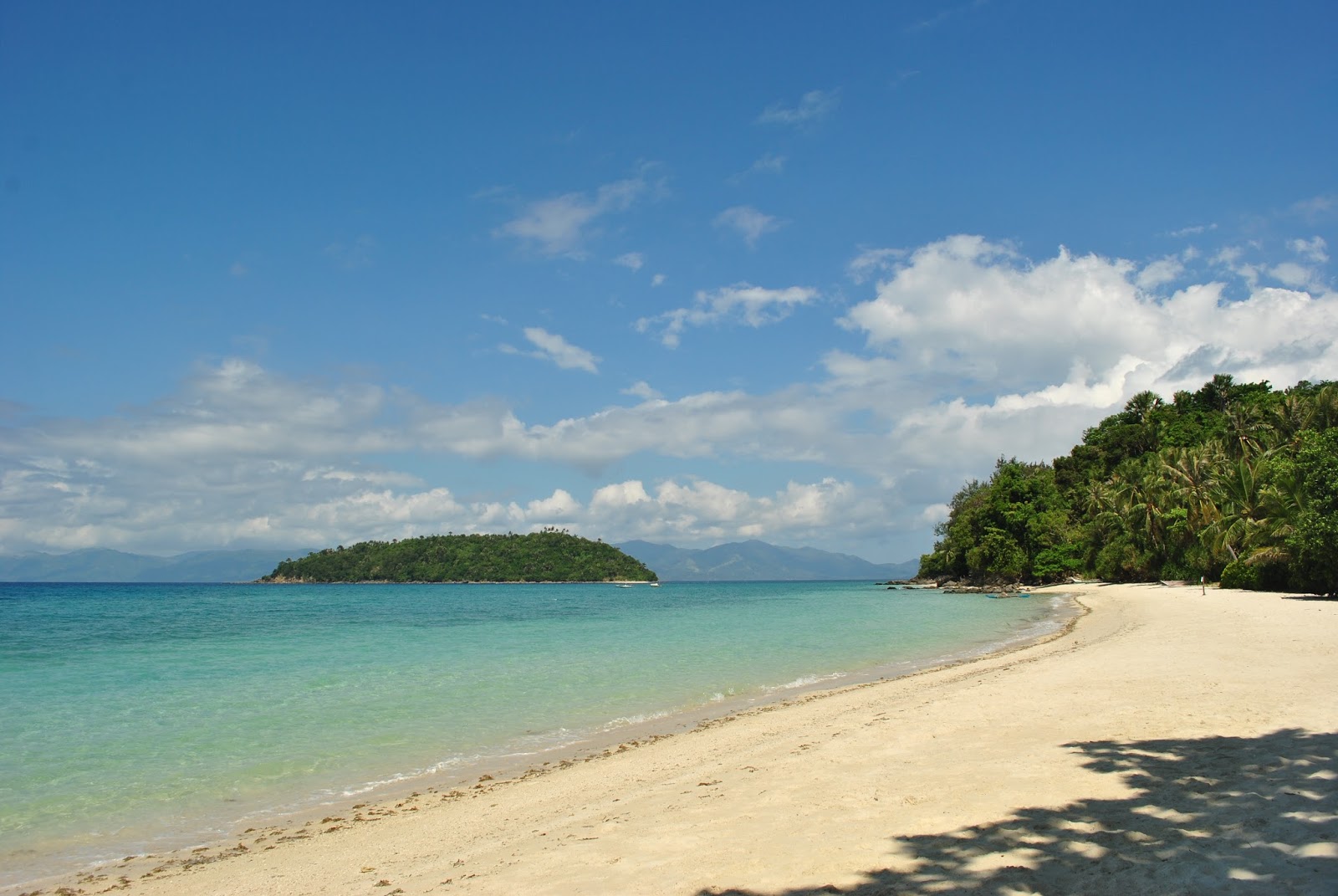 Backpacking Pilipinas: Romblon, Romblon: Beaches as White as Marbles