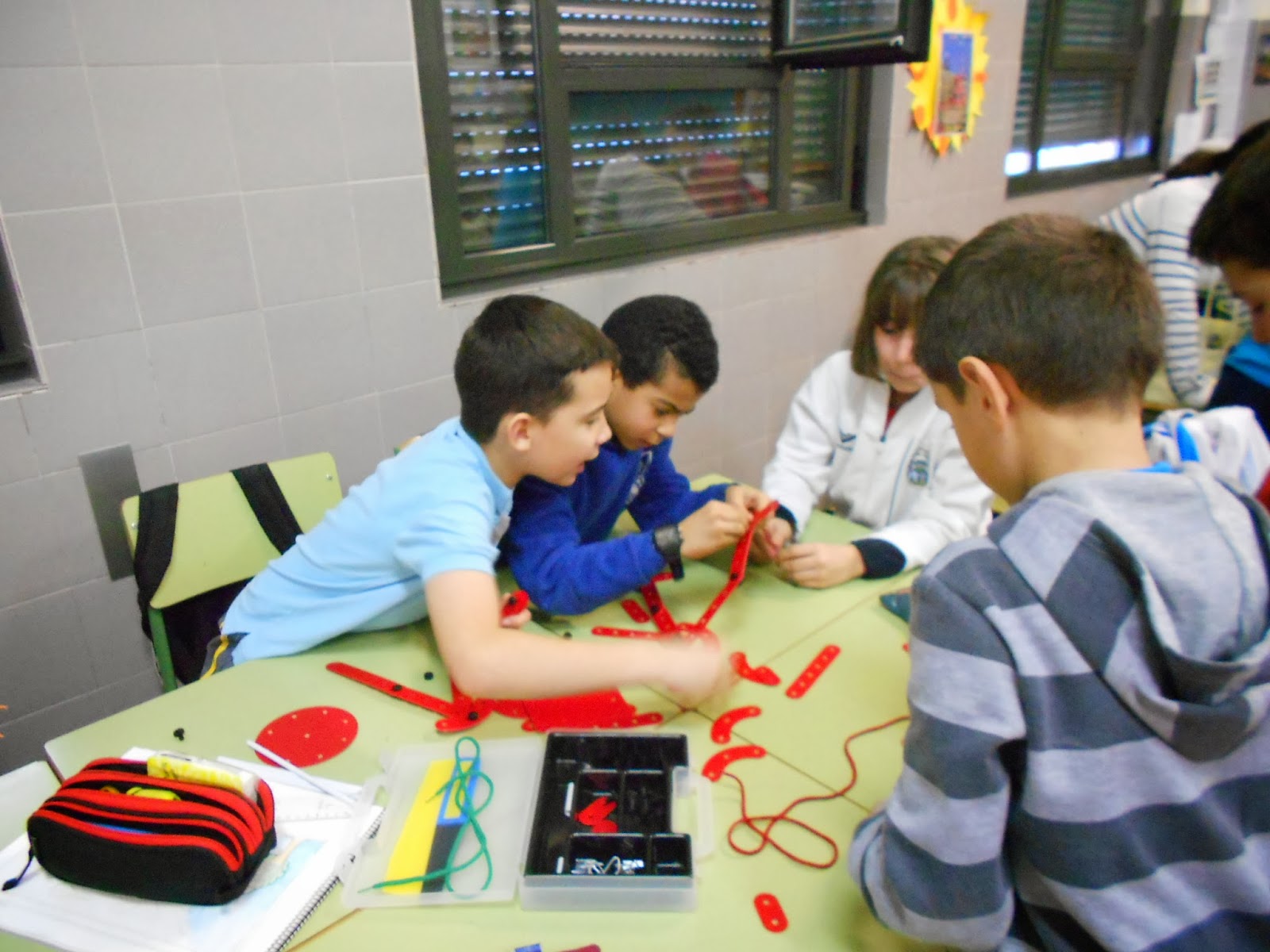 MI CICLO: 3º y 4º: APRENDEMOS A TRABAJAR EN EQUIPO