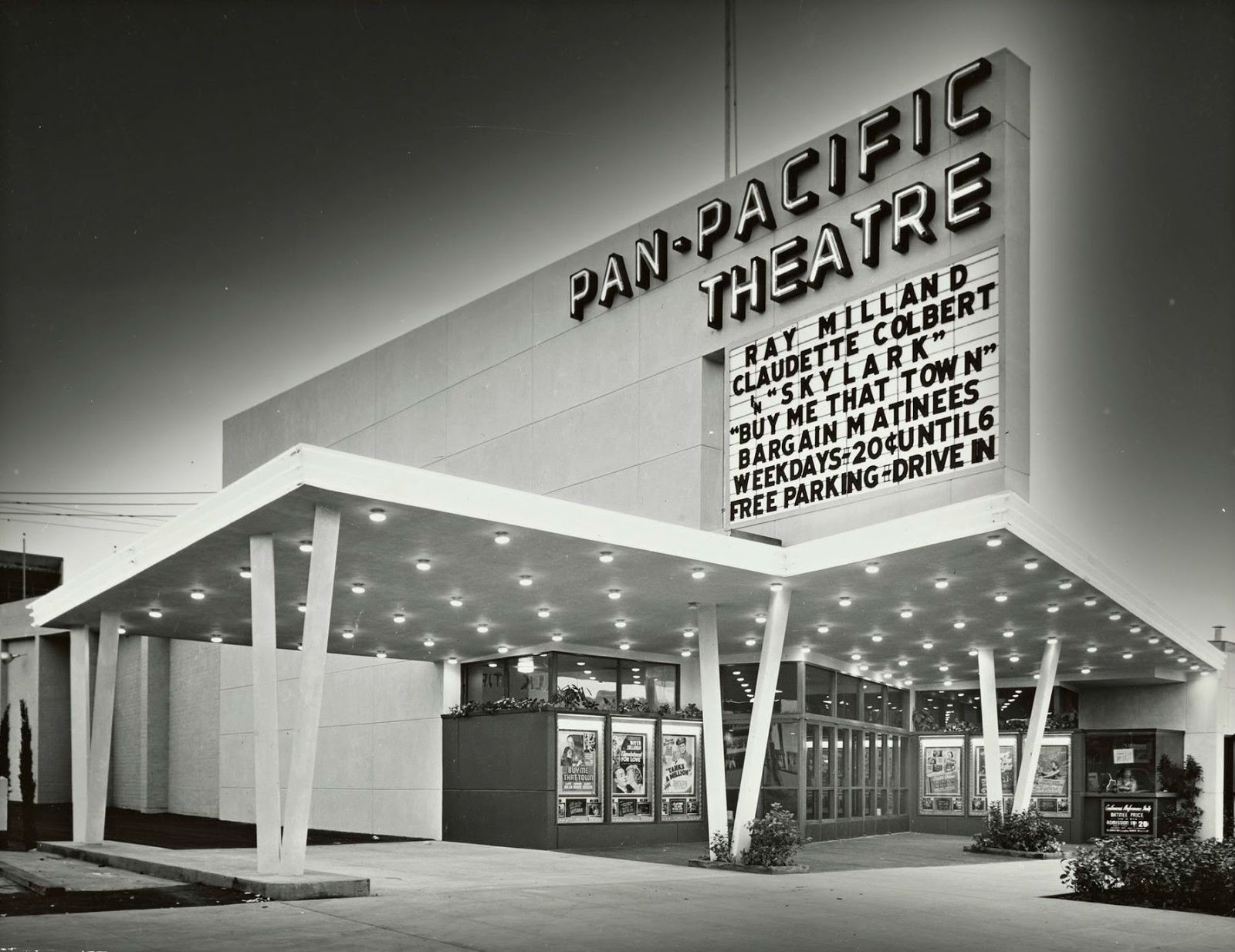 Los Angeles Theatres: Pan Pacific Theatre