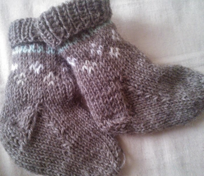 Villasukkapaletti: Vauvan neule ja sukat