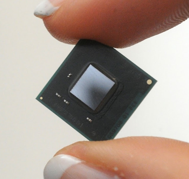 인텔 쿼크 공개 (Intel Introduces Qaurk Processor)
