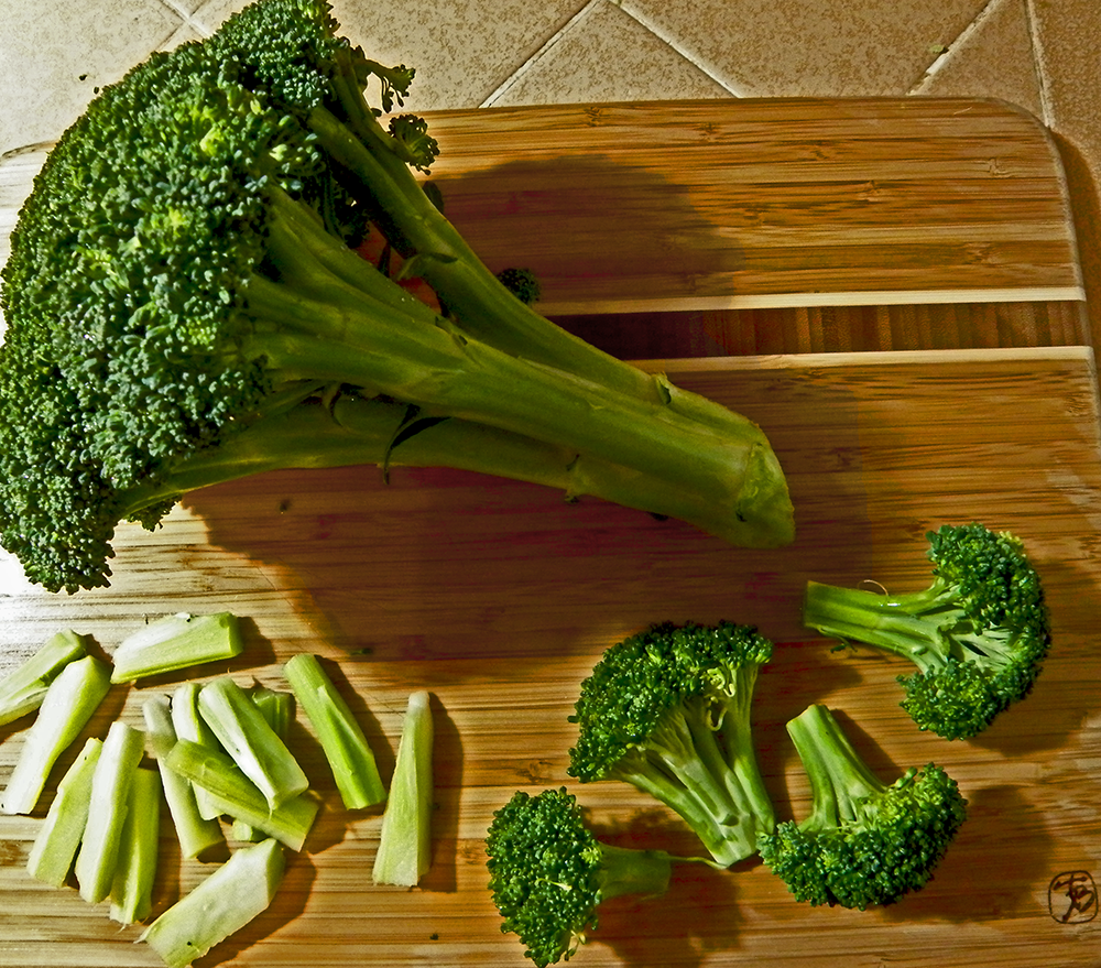 Seasonal Eating: Broccoli Oshitashi: Broccoli Salad with Sesame