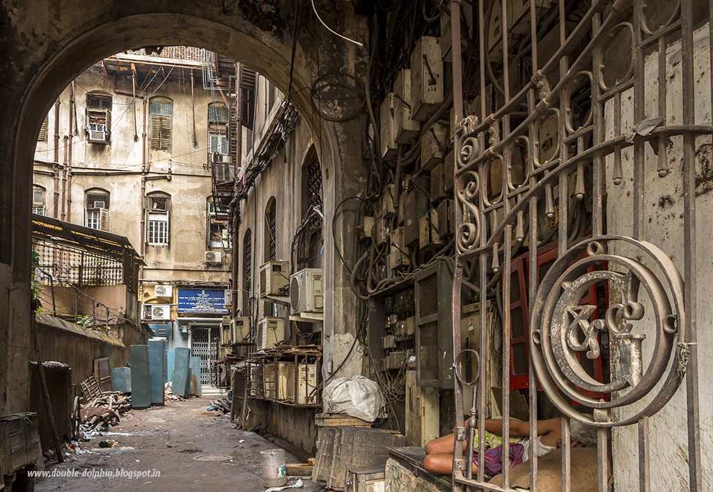 The Concrete Paparazzi: Graham Building, Clive Street