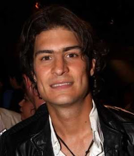 Compone Alex Sirvent la música de A flor de piel - Telenovelas