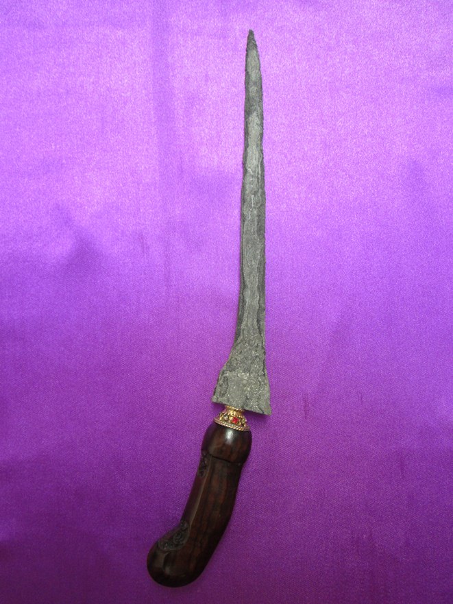 Wesi Aji Indonesia: Keris Patrem Tilamsari Gonjo Iras