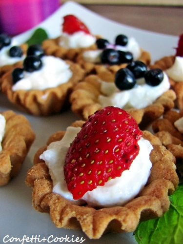 Speedy Hostess (2) ~ Confetti+Cookies