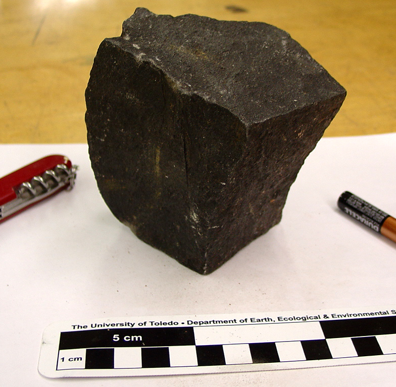 BATUAN BEKU DAN BATUAN GUNUNG API YANG BERSIFAT BASA ~ GEOSFER