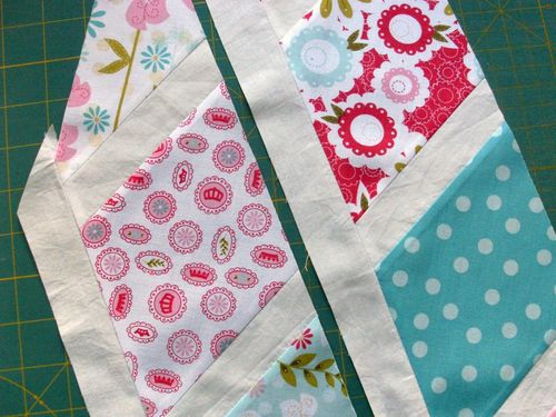 Jona&Lili: Sweet Divinity Diamond Quilt - Repost