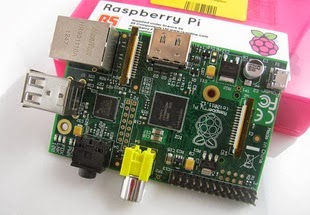 Raspberry Pi Model B v2 (512MB RAM) - STEM Education