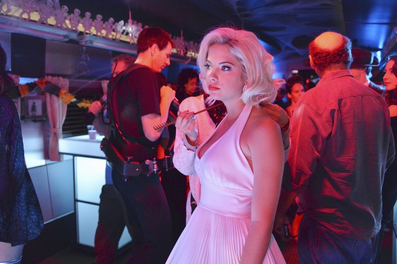 PRETTY LITTLE LIARS BOOM: BackStage 3x13 This Is A Dark Ride