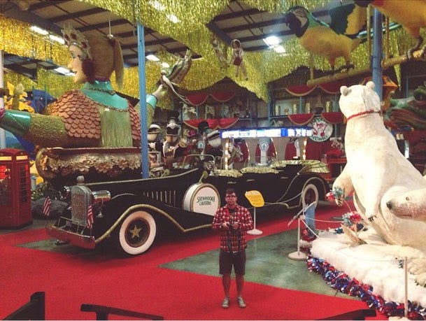 Say It Ain't So: American Celebration on Parade! aka Parade Float Museum!