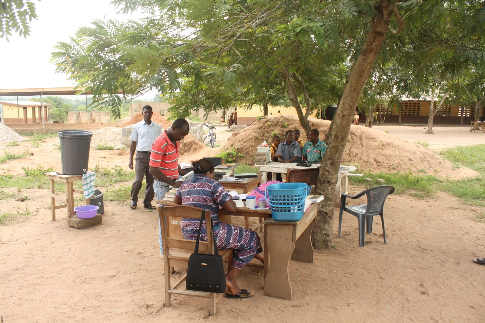 yaW owusU's villagE: Under Resourced Schools: Future Leaders At Crossroads