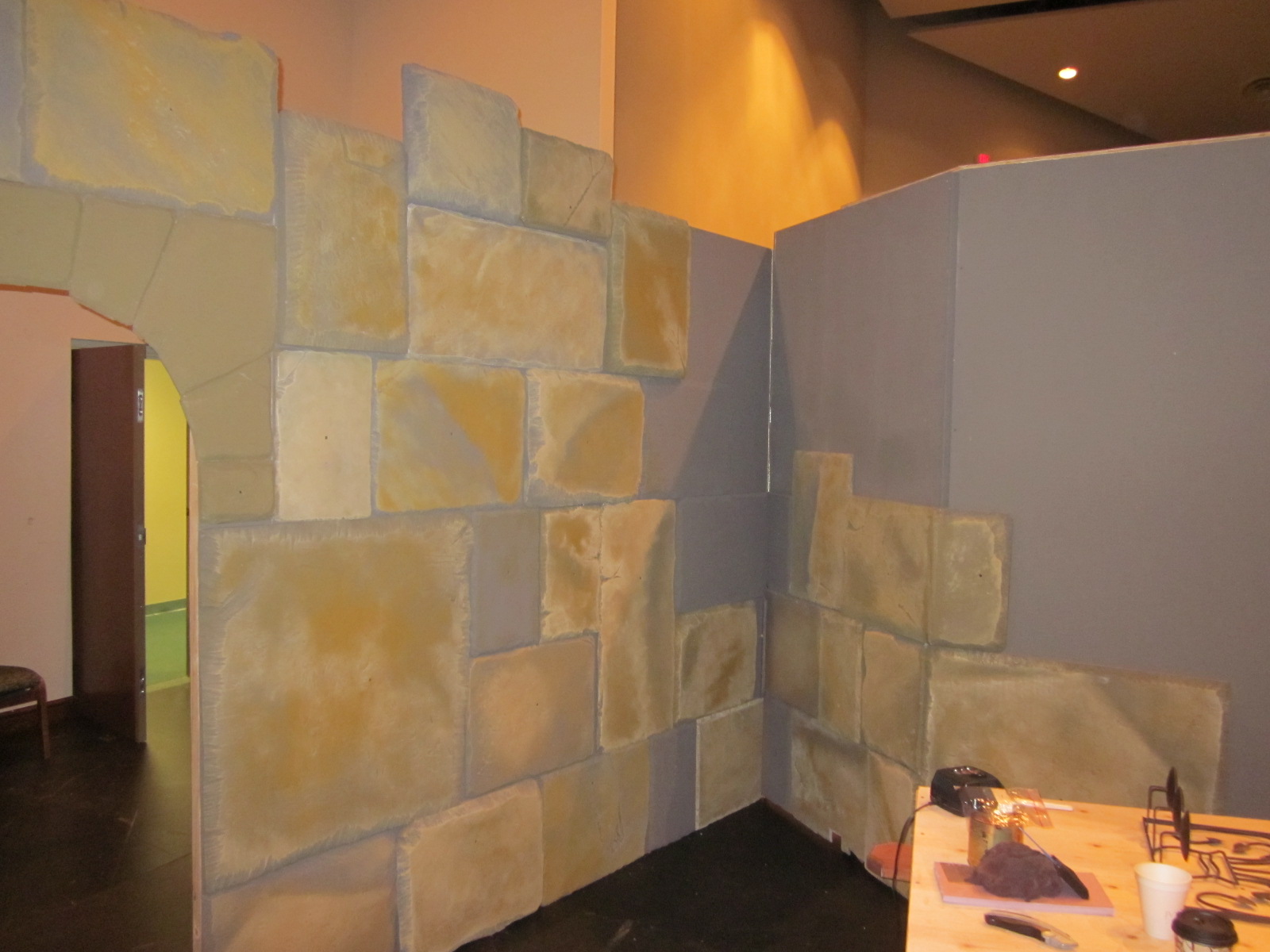 HendersonWorks: Set Design and Stage Construction