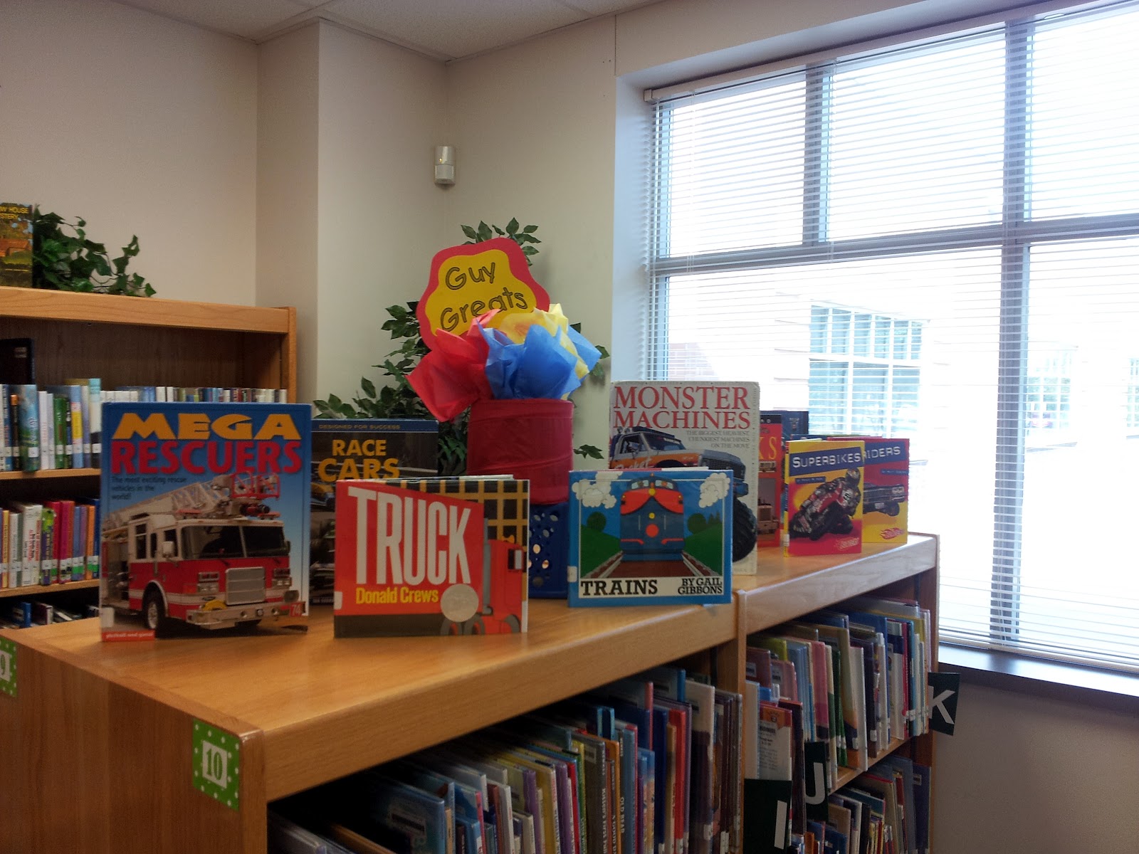 Isbell Library: Back to School Displays!