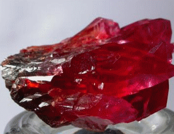 Le Proprietà della Rodocrosite in Cristalloterapia | Il Mondo dei Cristalli