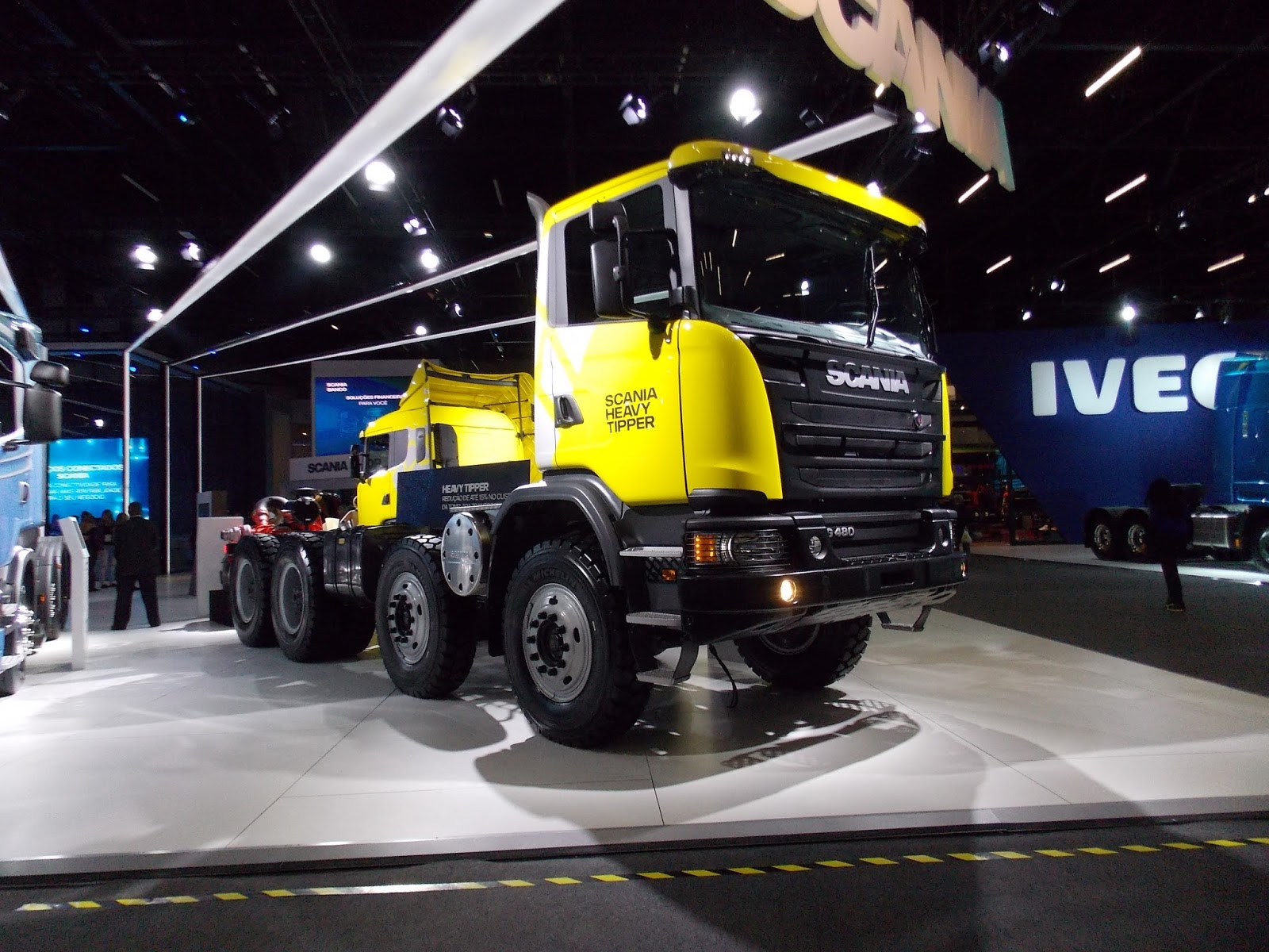 DIECIOCHO RUEDAS: FENATRAN 2017… LA ERA DE LOS CAMIONES EXTRA PESADOS ...