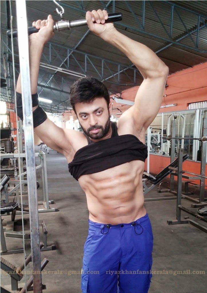 actor riyaz khan body