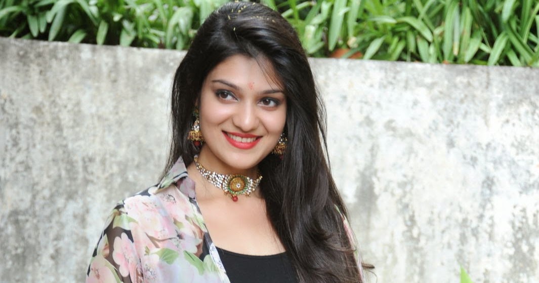 Siya Gautham latest glamorous photos