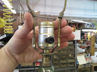 Lamp Parts and Repair | Lamp Doctor: 5 Steps To Replace A Lamp Socket