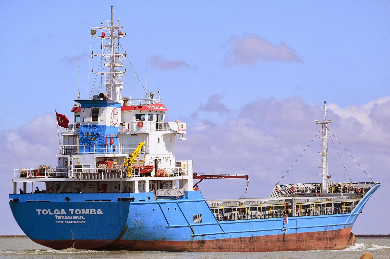 BUQUES MERCANTES A SU PASO POR SANLUCAR DE BARRAMEDA: TOLGA TOMBA - IMO ...