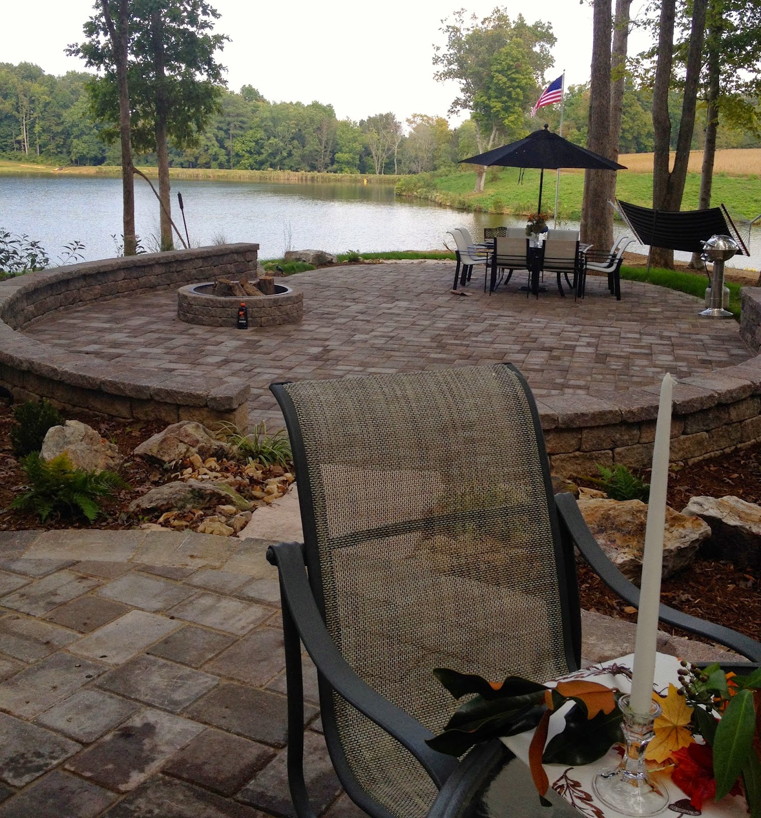 A Perfect Setting: A Lake View Setting for Fall