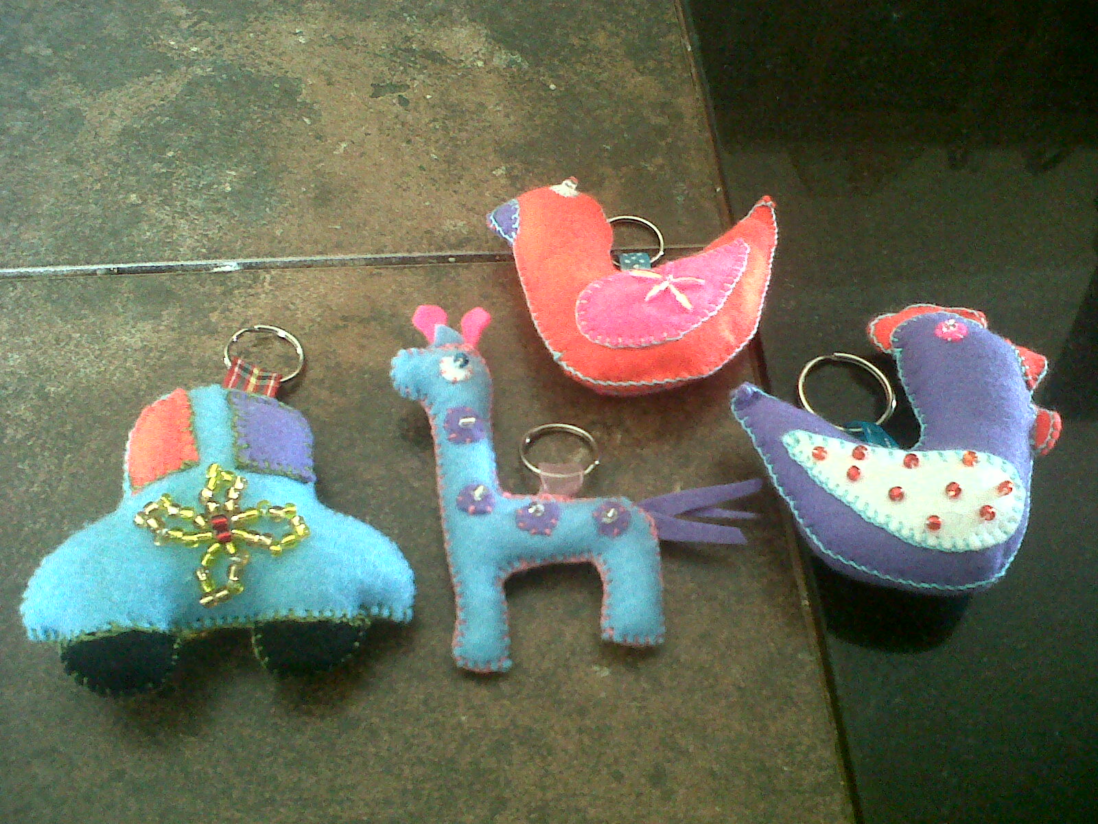 Sandra's voilà: Project 193....felt keyrings
