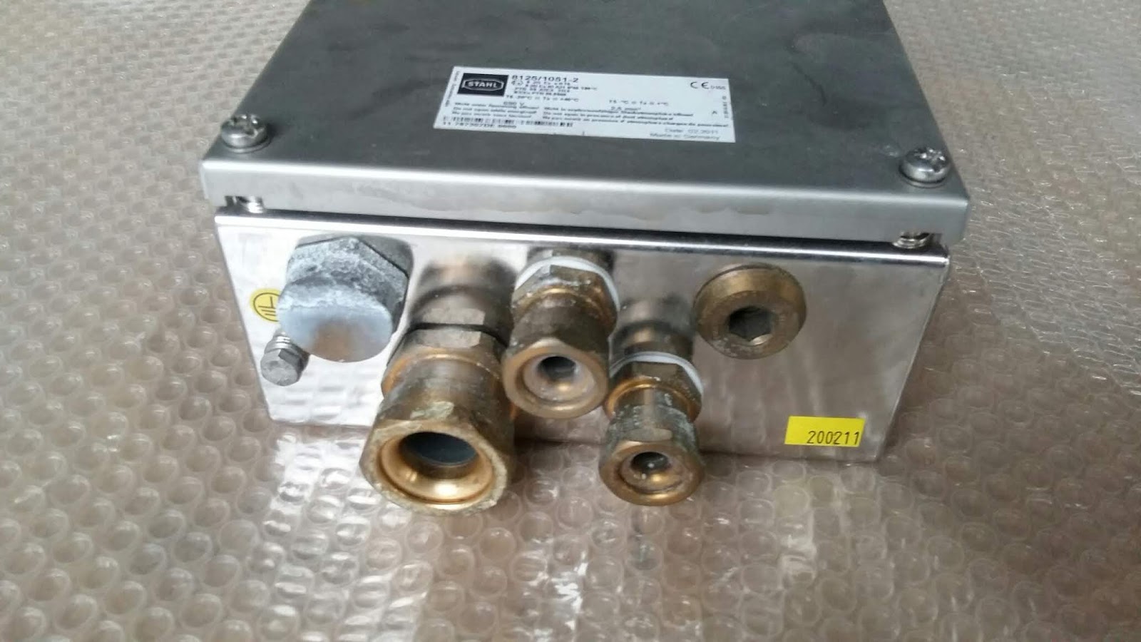 STAHL 8125/1051 2 JUNCTION BOX - Aeliya Marine