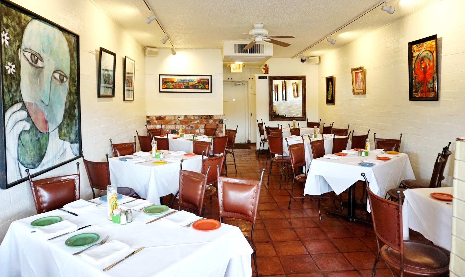 Freed Up Girl : Street Art and Mexican Food at Barrio Cafe