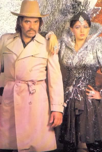 Sridevi: Dharmendra and Sridevi in Naaka Bandi