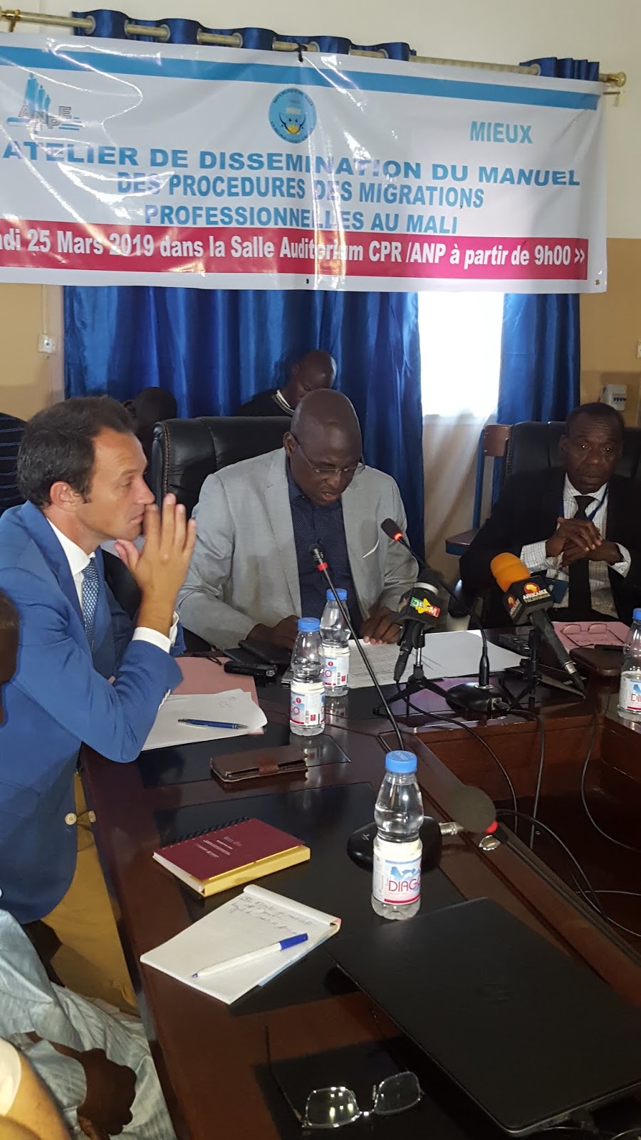 MEDIACLAIR: ANPE : Atelier de dissémination du manuel de procédures de ...