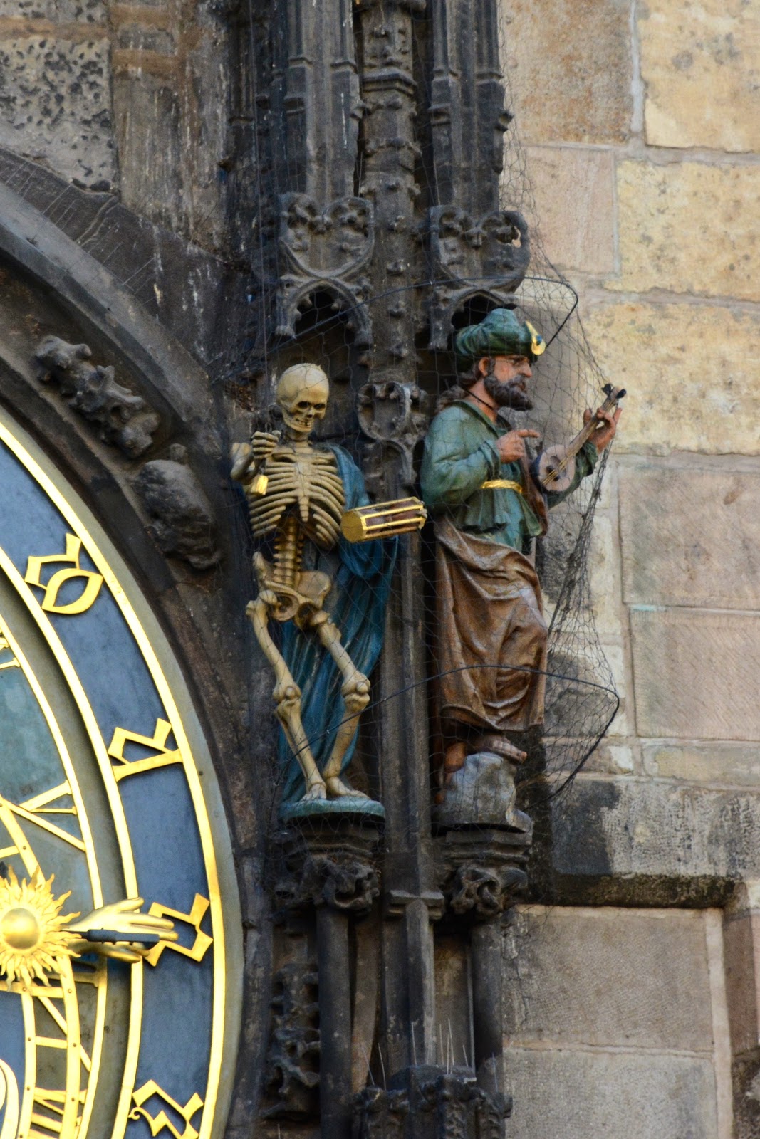 Coloring Without Borders: Monday Exposure: Prague's astronomical clock