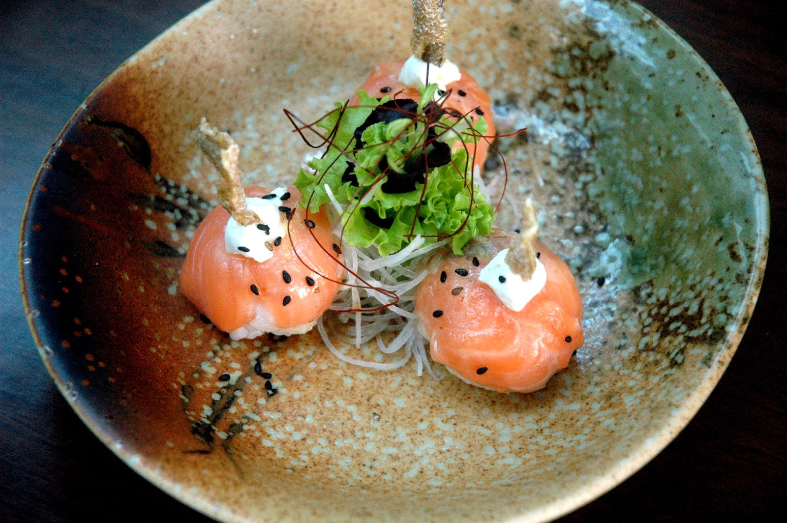 DUDE FOR FOOD: Art and Sushi at Yumi: Now Open at Century Mall