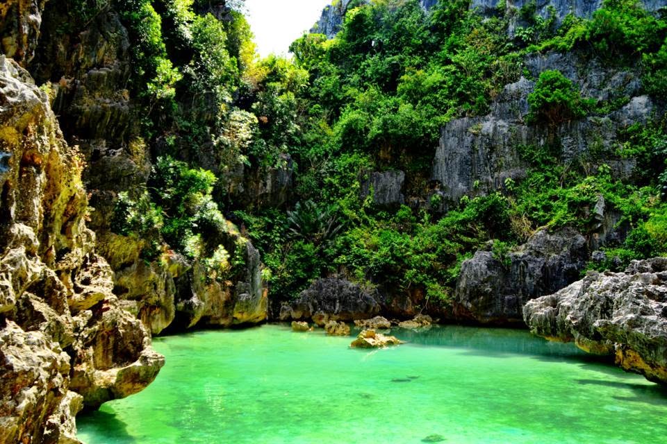 cOyxXx: Alluring Beauty: Islas de Gigantes (Gigantes Group of Islands)