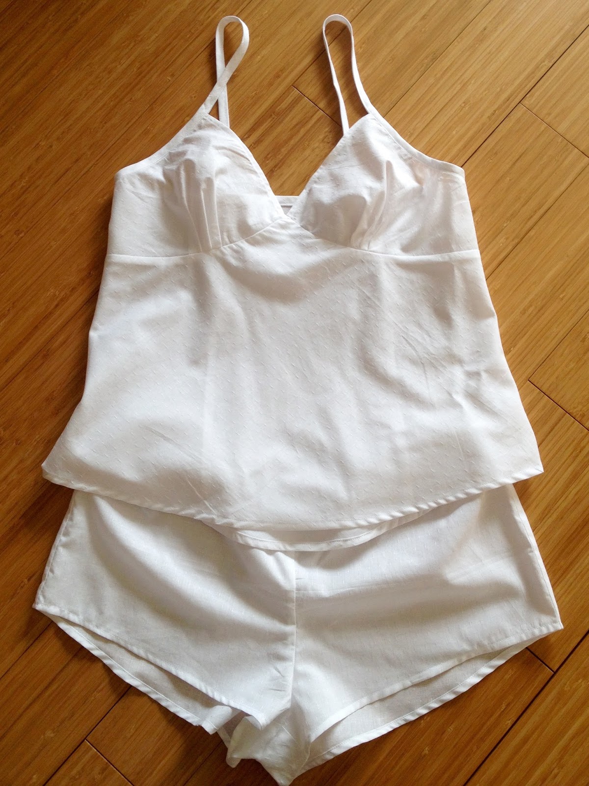 Diary of a Chain Stitcher : White Cotton Fifi Pyjamas (for Fi!)