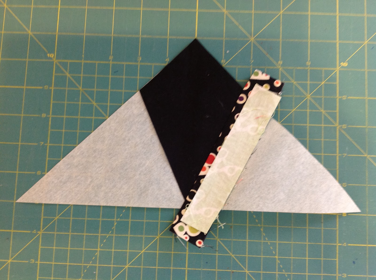 Bakersfield Modern Quilt Guild: Spider Web Block Tutorial