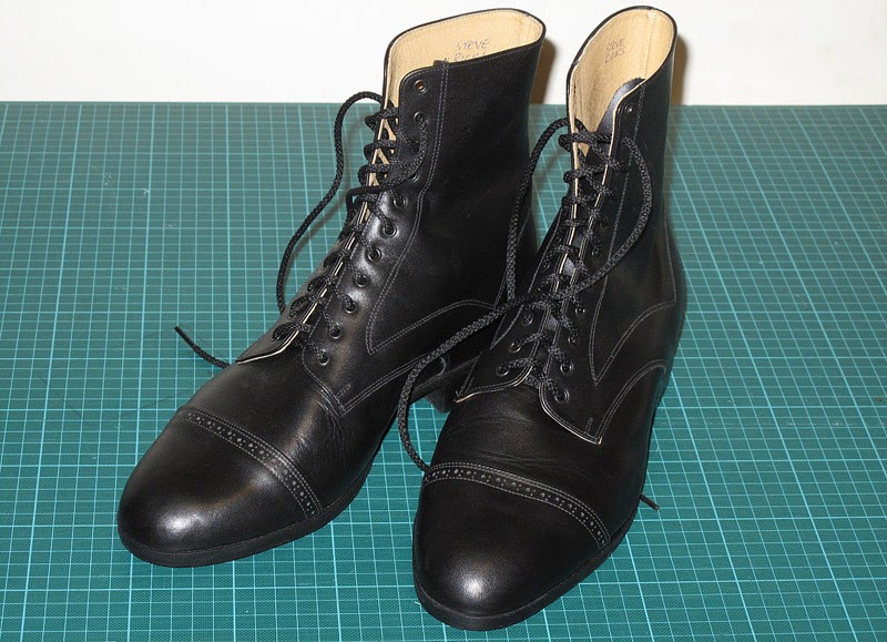 Making My 11th Doctor Costume: Stepping out at last!