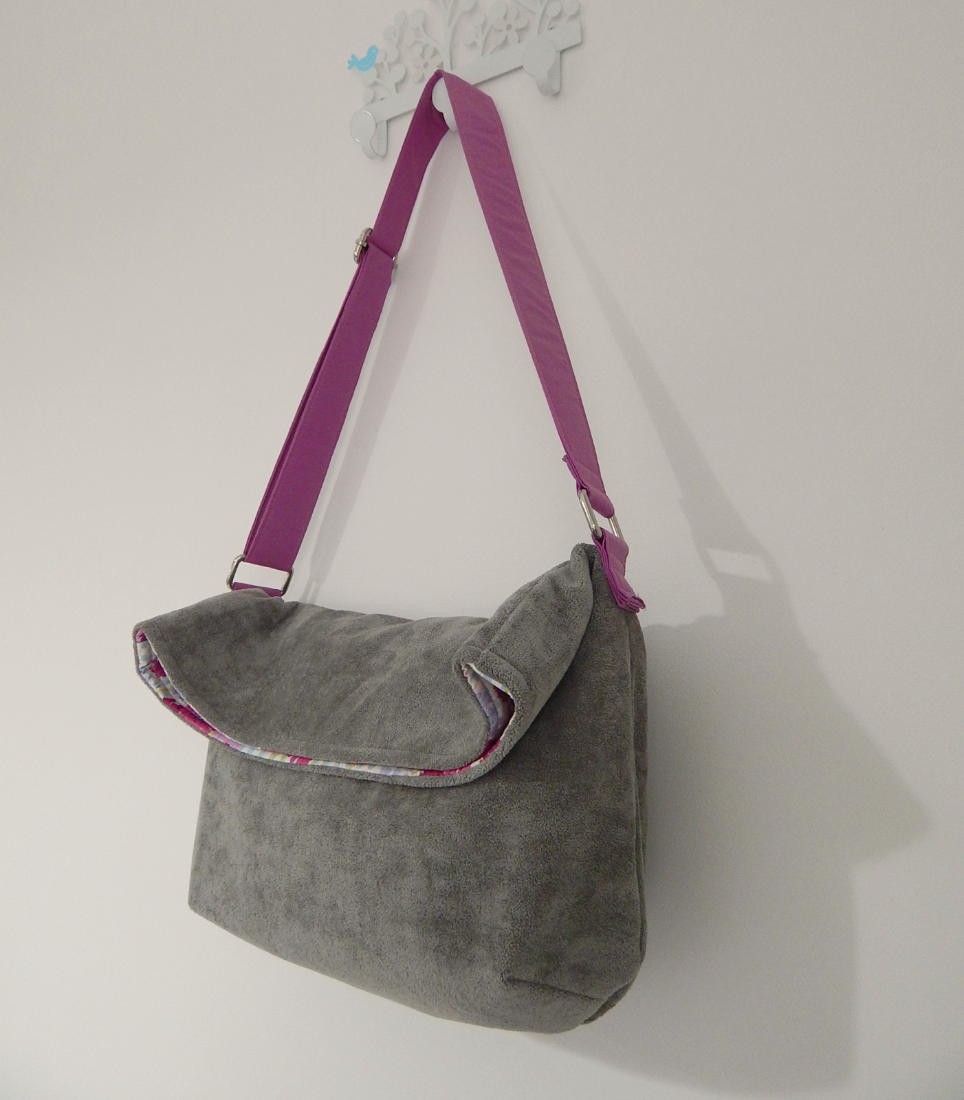 Easy Sling Bag Sewing Pattern | Ahoy Comics