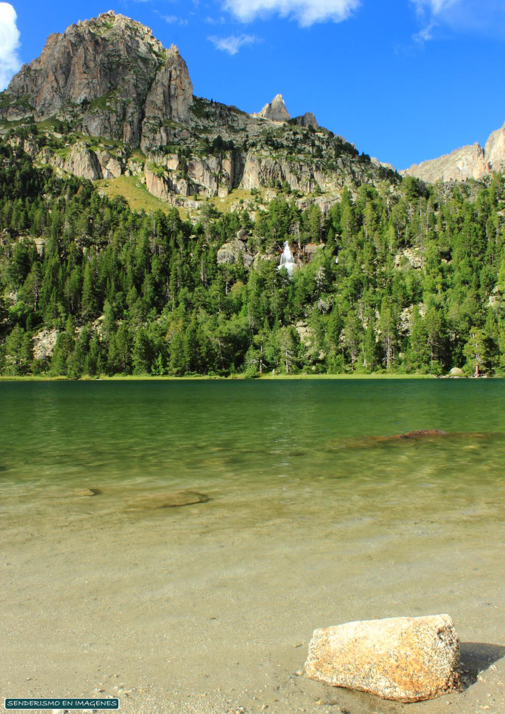 SENDERISMO EN IMAGENES : Estany d'Amitges - Estany de la Ratera - Llac ...