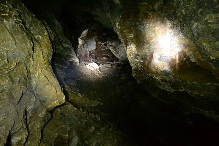 Armageddon Cave S.A. - Page 4